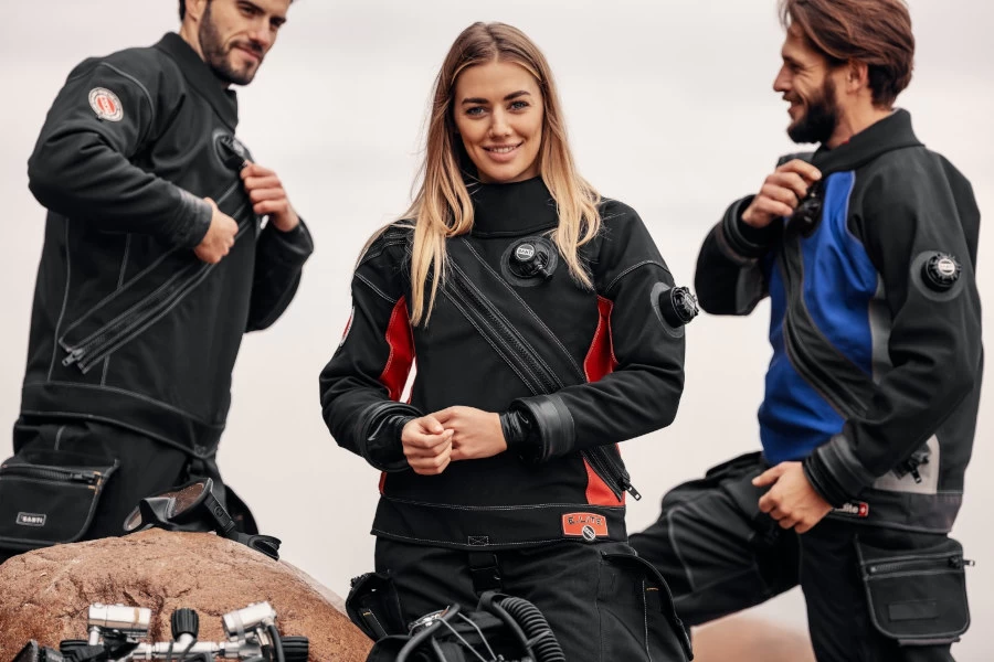 SANTI E.Lite women - one of the best SANTI drysuits | dive shop Divezone